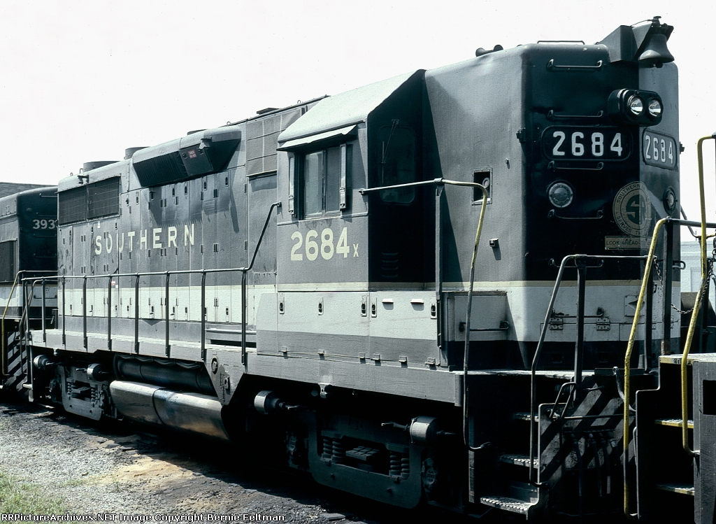 Southern Railway GP35 #2684